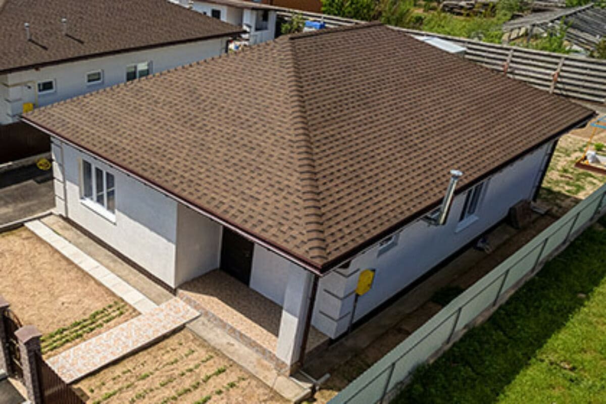 The Best Roof Shape for High Winds & The Ones to Avoid